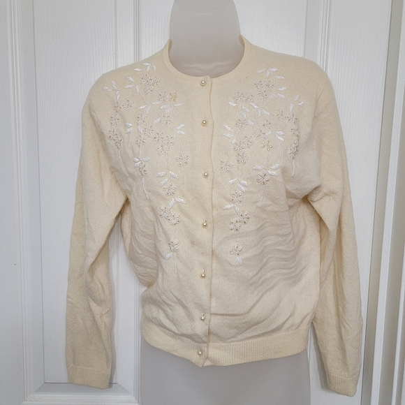 Source Unknown | Tops | Vintage Pastel Cream Cashmere Cardigan | Poshmark